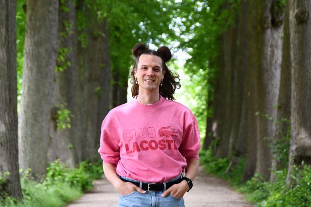 LGBTQ+-Erfahrung in Eutin: Wie Timo Radünz zu sich selbst fand