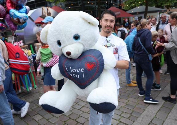 Holstenköste 2024 in Neumünster: Die Bilder vom Freitag