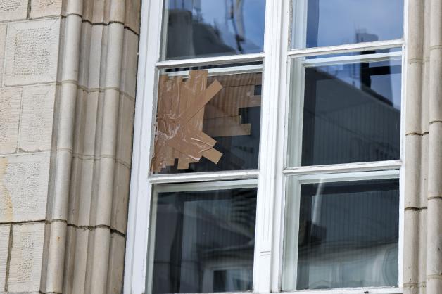 Unbekannter wirft Steine in Fenster des Osnabrücker Landgerichts