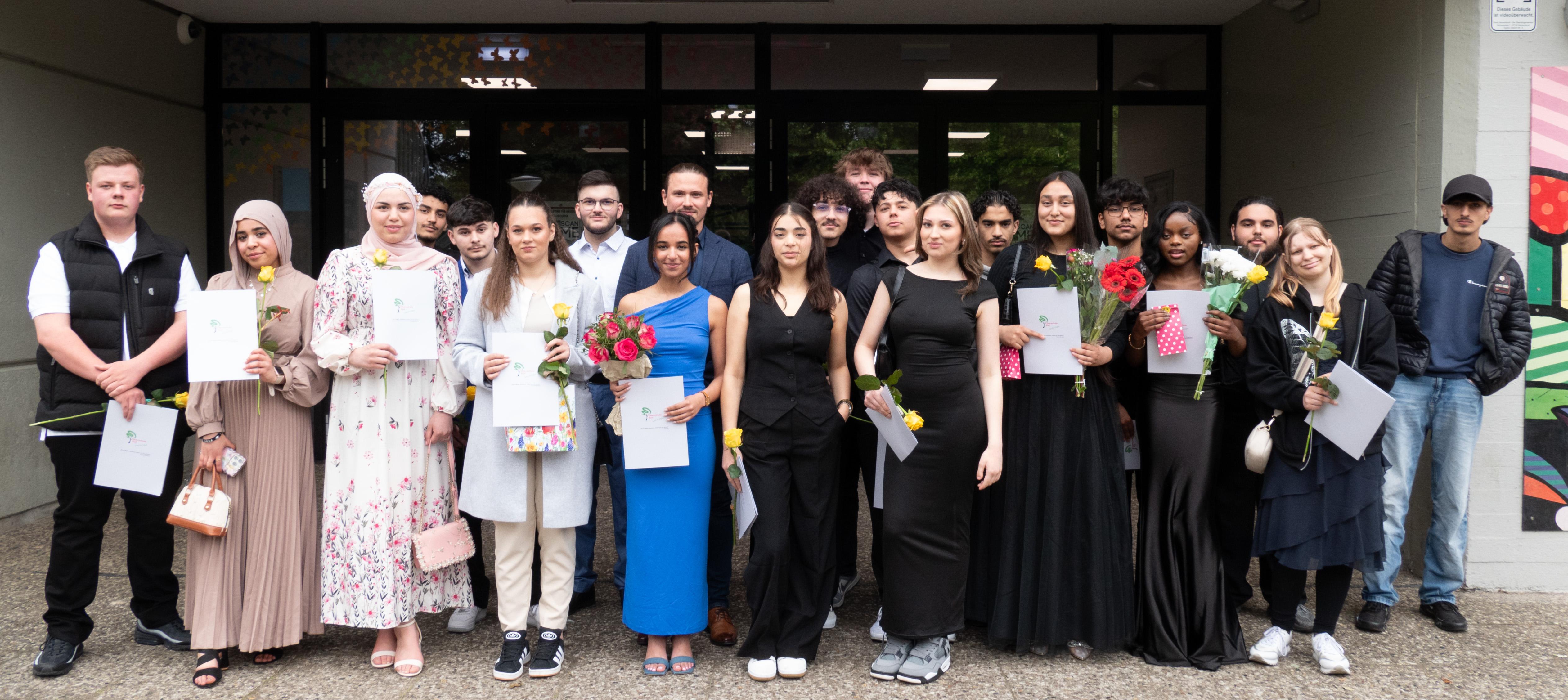 Bilder der Abschlussklassen 2024 in Delmenhorst und Ganderkesee