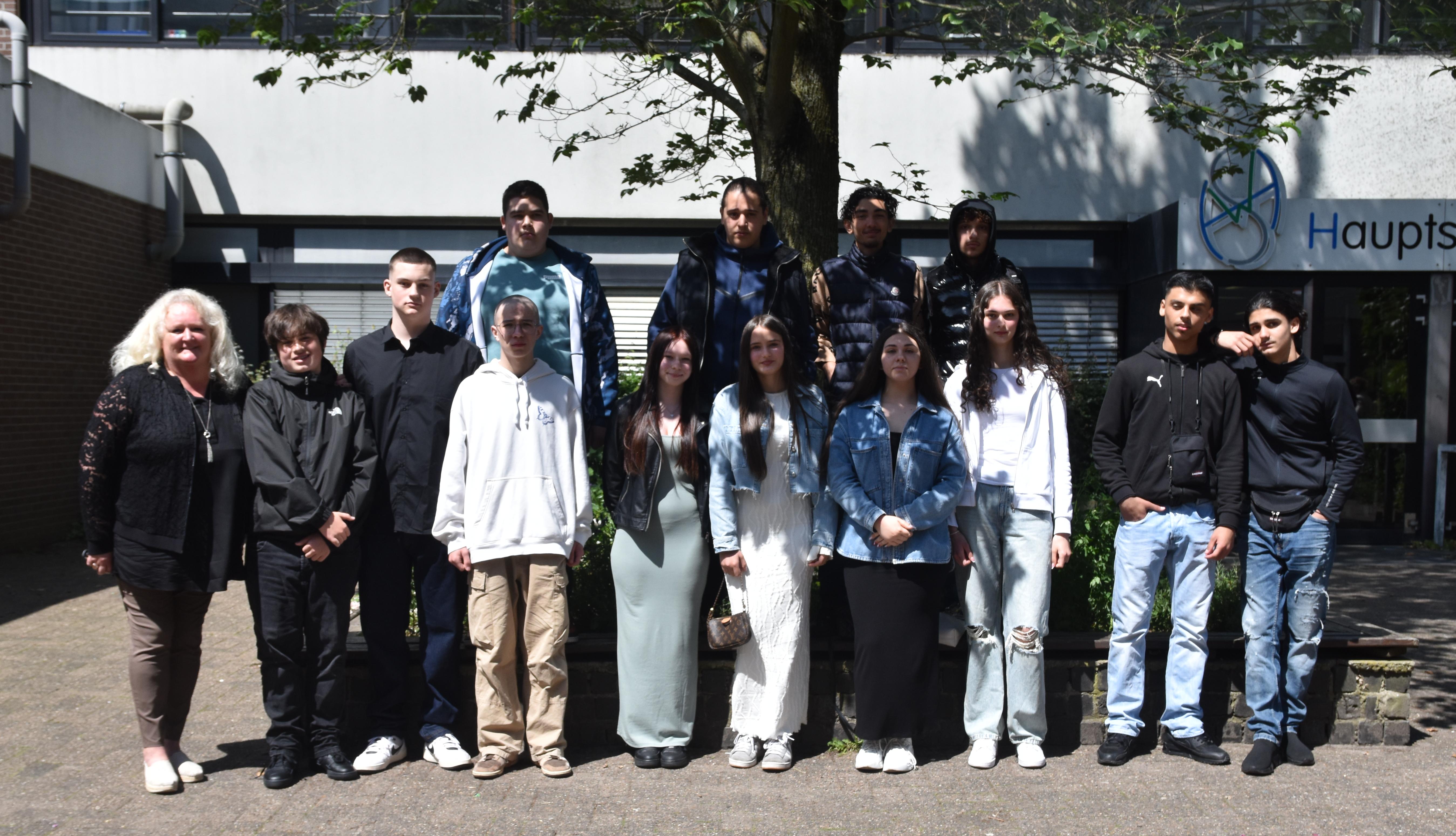 Bilder der Abschlussklassen 2024 in Delmenhorst und Ganderkesee