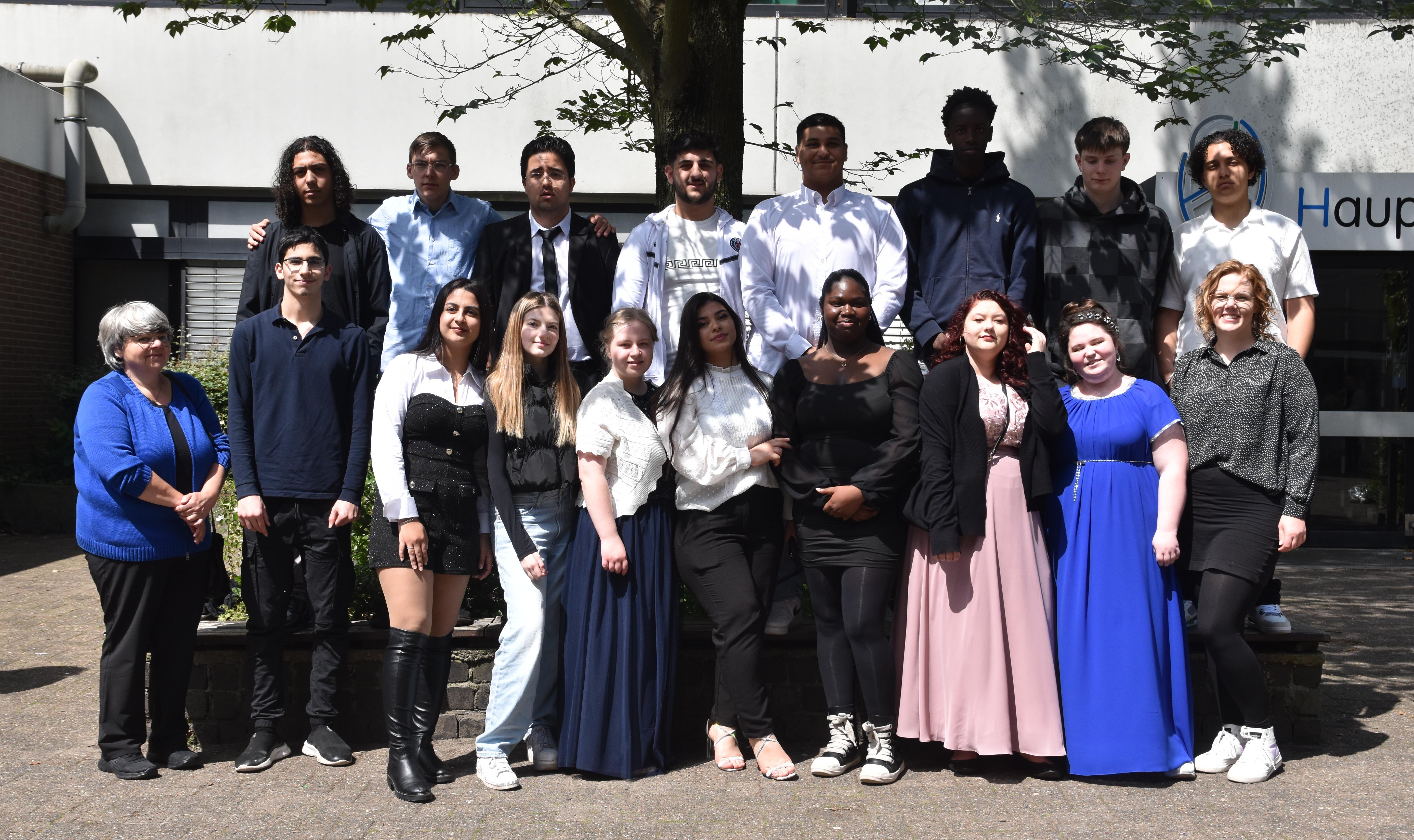 Bilder der Abschlussklassen 2024 in Delmenhorst und Ganderkesee