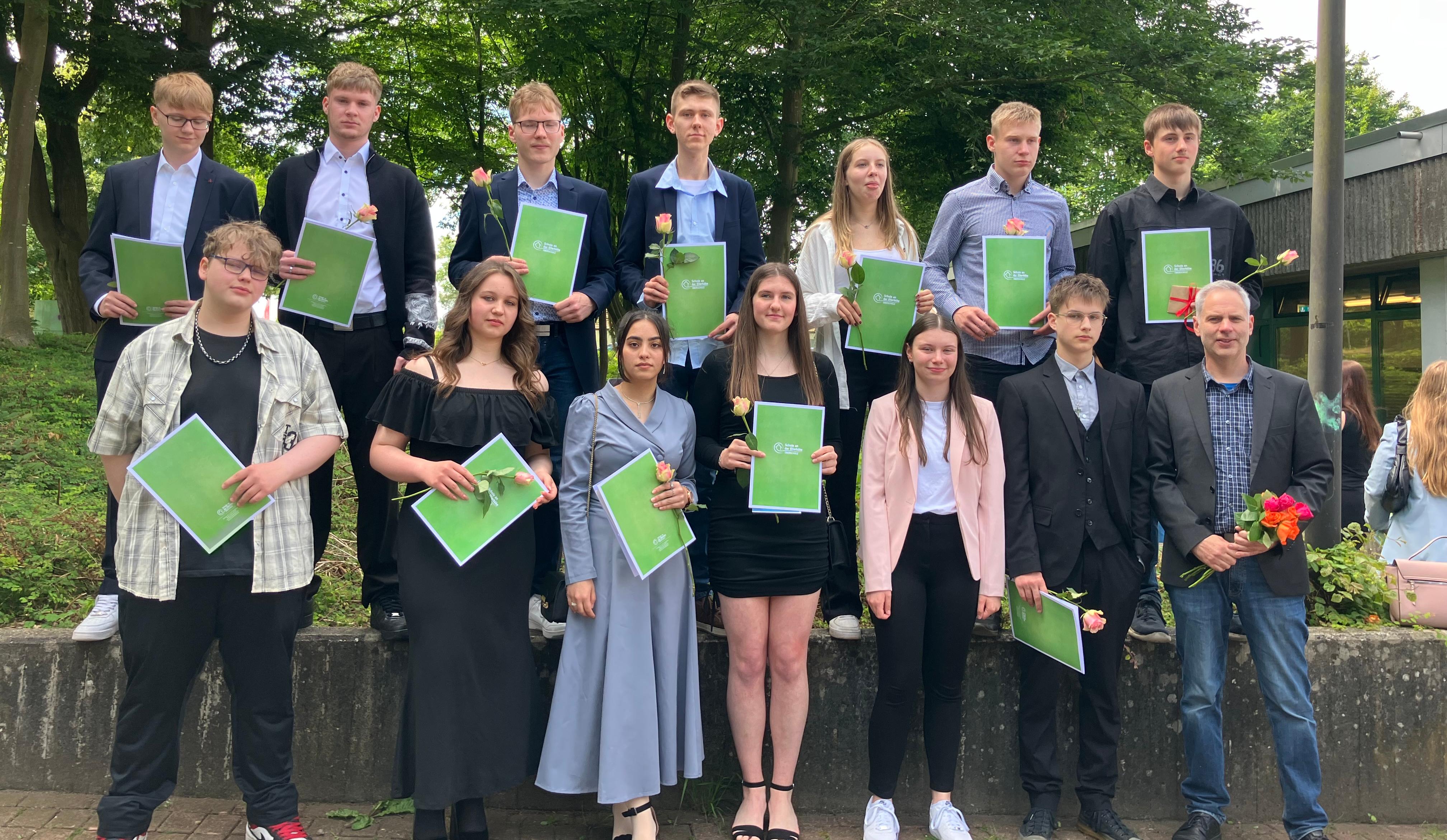 Bilder der Abschlussklassen 2024 in Delmenhorst und Ganderkesee