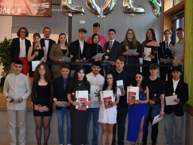 Heinrich-von-Kleist-Schule Papenburg verabschiedet Absolventen