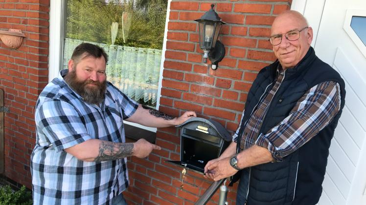 Ärger über DHL Post: Briefe kommen in Leck verspätet an