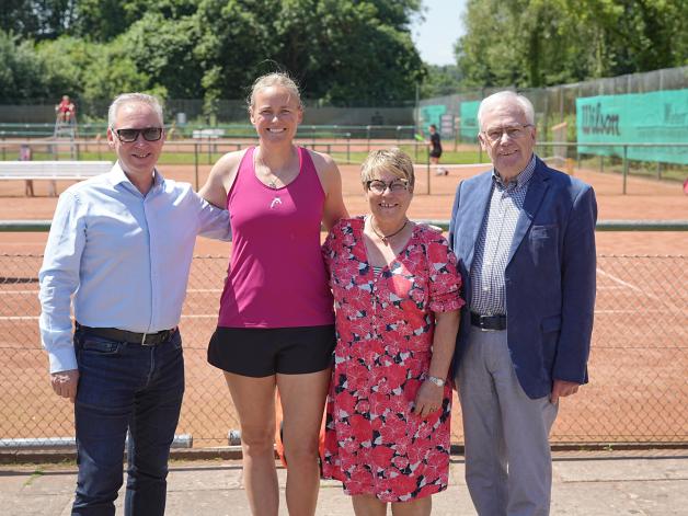 Wimbledon-Siegerin Grönefeld zu Gast beim SuS Buer