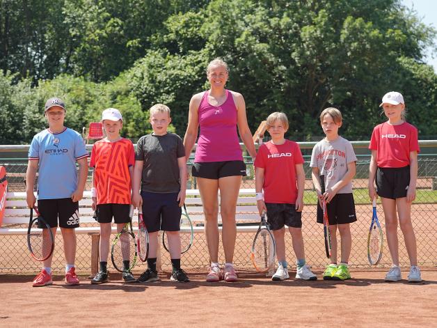 Wimbledon-Siegerin Grönefeld zu Gast beim SuS Buer