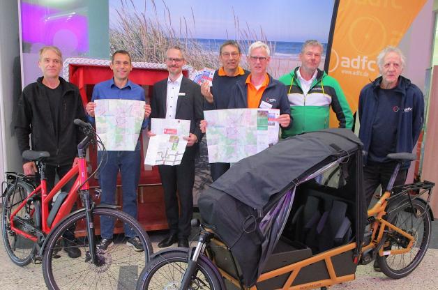 Fahrradkarte: ADFC-Stadtplan zeigt beste Radwege in Ahrensburg