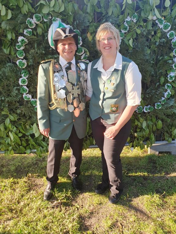 Alle Schützenkönige 2024 aus dem südlichen Emsland