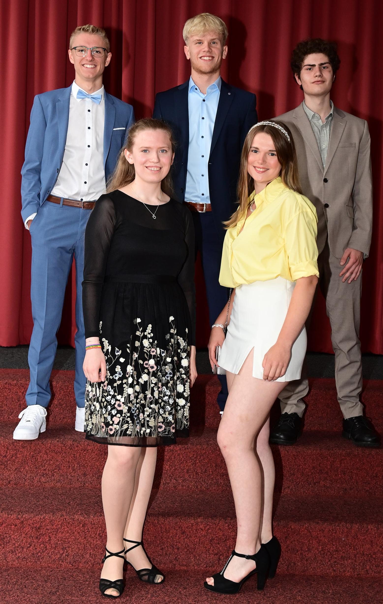 Bilder der Abschlussklassen 2024 in Delmenhorst und Ganderkesee