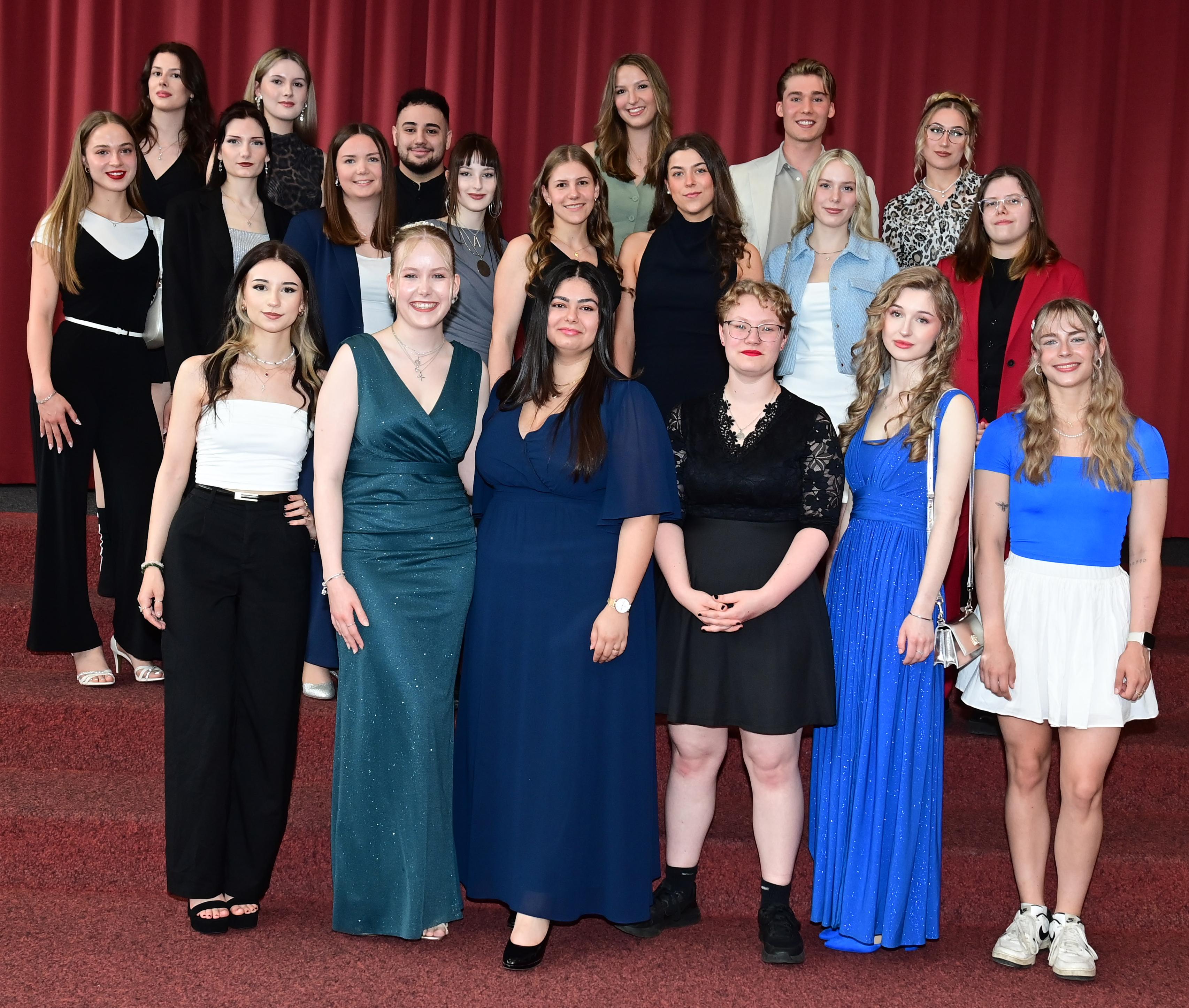 Bilder der Abschlussklassen 2024 in Delmenhorst und Ganderkesee