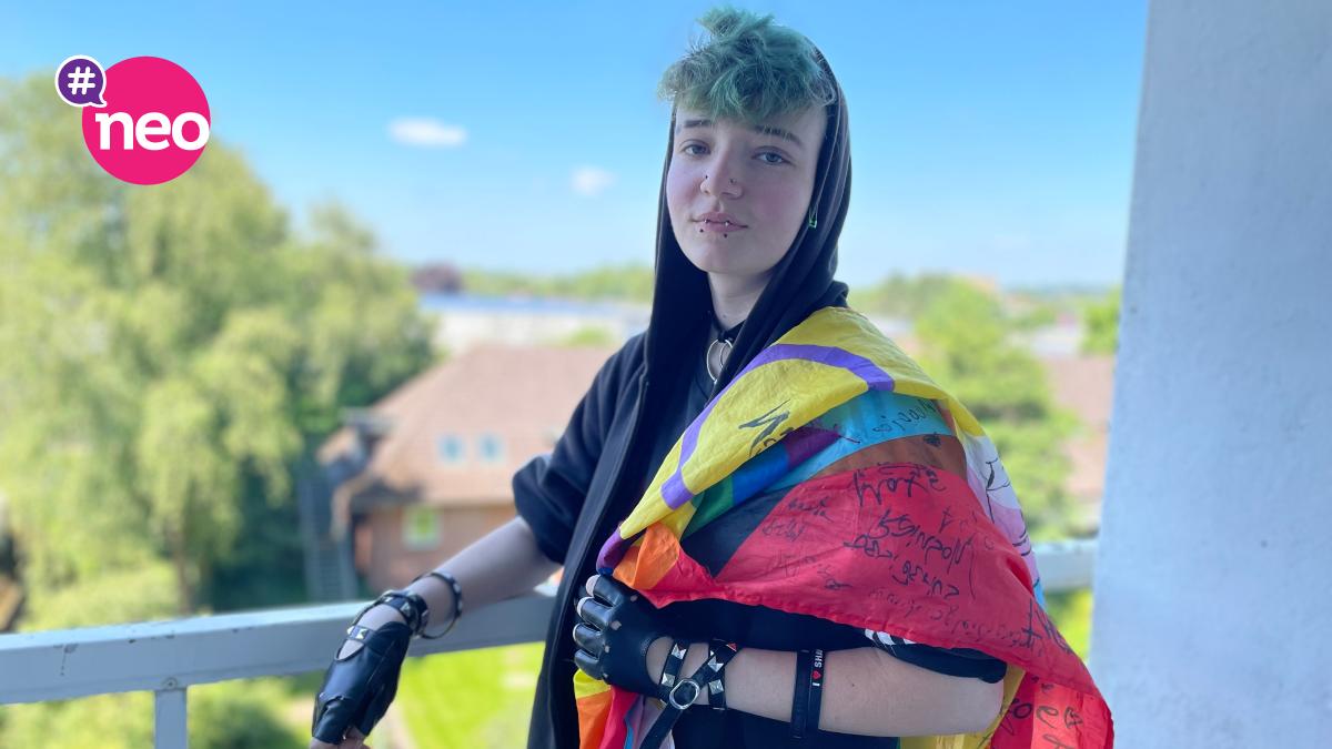 Transmann in Husum: So emotional war das Outing von Alex Wendt