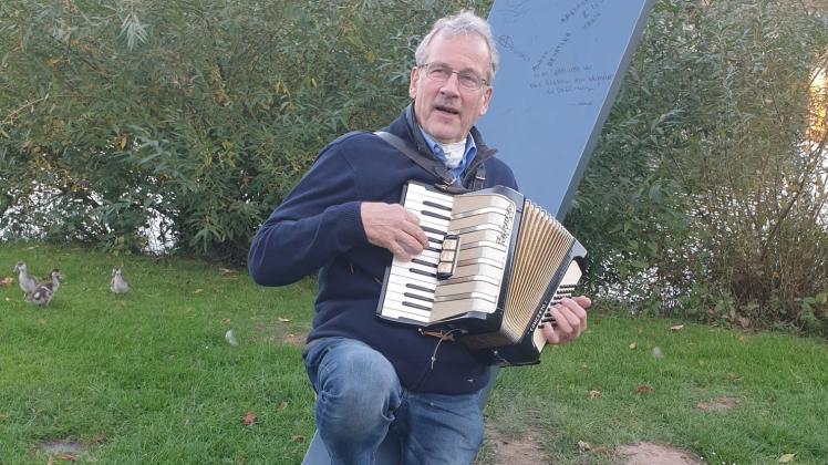 Plattdeutsches Open-Air-Singen feiert in Ganderkesee Premiere