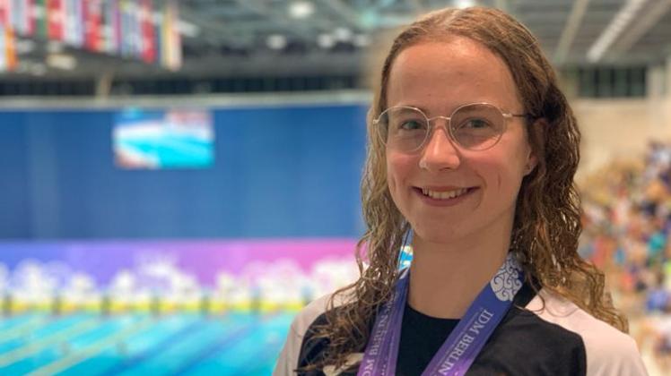 Paraschwimmerin Annika Lekon vom TV Bohmte schwimmt zu Titeln