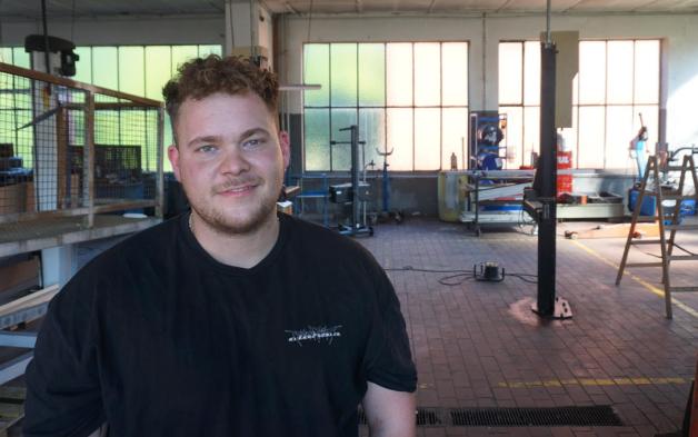 Moritz Runge eröffnet eigene Kfz-Werkstatt in Bippen