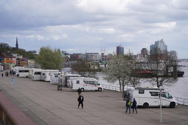 Landungsbrãƒâ¼cken Hamburg Parkplatz