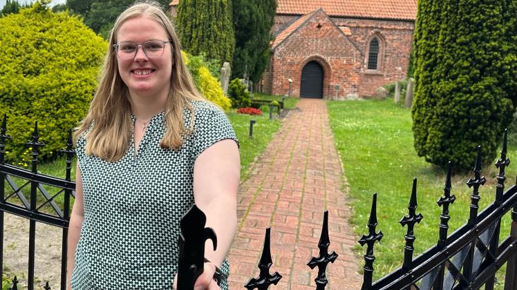 Kirche statt Wirtschaft: Schönemoors neue Pastorin Lisa Bock