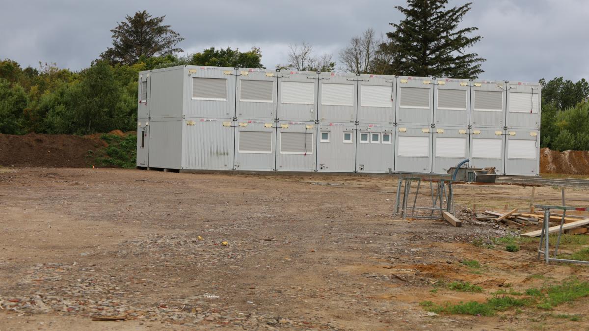 Sylt: Erster Container für Flüchtlinge steht – so gehts weiter
