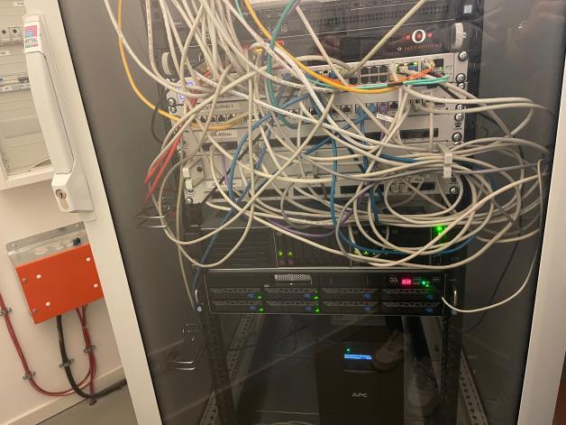 FPS in Niebüll stellt neuen Super KI-Computer vor