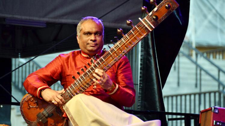 Ashraf Sharif Khan kommt nach Neumünster zu „Jazz im Park“