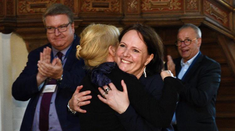 Eutin: Christine Halisch gewinnt Wahl und folgt Propst Peter Barz