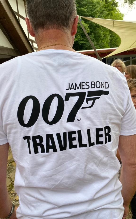 James Bond in der Kunst und im Film im Kuk-Sol-Haus in Dissen | NOZ