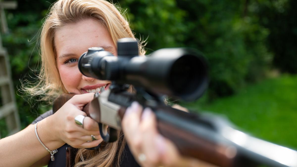 Deutschlands jüngste Jägerin aus Uelzen: Was Sie auf Jagd geht