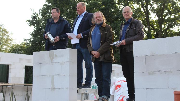 Grundsteinlegung: Hörup bekommt ein neues Gemeindehaus