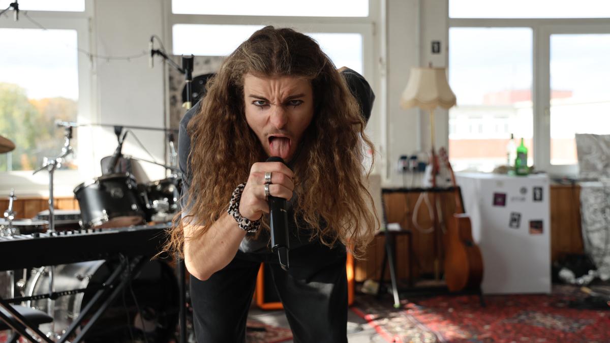 Neumünster: Grell startet Tour mit Antifuchs in Flensburg