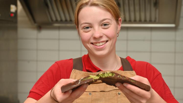 Dubai Schokolade mit Pistazie und Engelshaar in Itzehoe kaufen