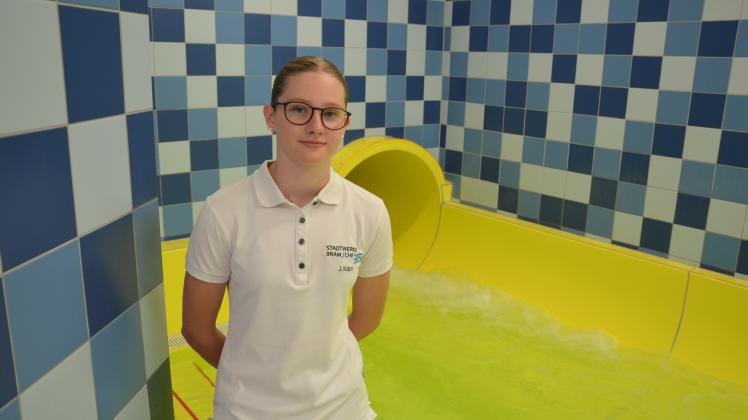 Bramsche: Wettrutschen im Hasebad 2024 für Jugendliche