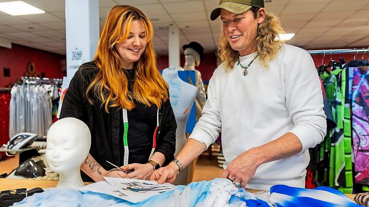 Designer Michael Sharp hat schon Jennifer Lopez eingekleidet