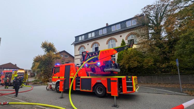 Brandstiftung in Bad Oldesloe? Feuer im ehemaligen VHS-Gebäude