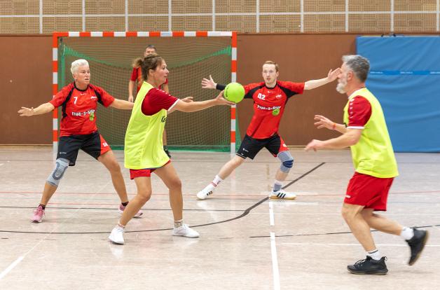 Armin Scherer spielt bei den Bramscher Handballern „Five-a-Side“