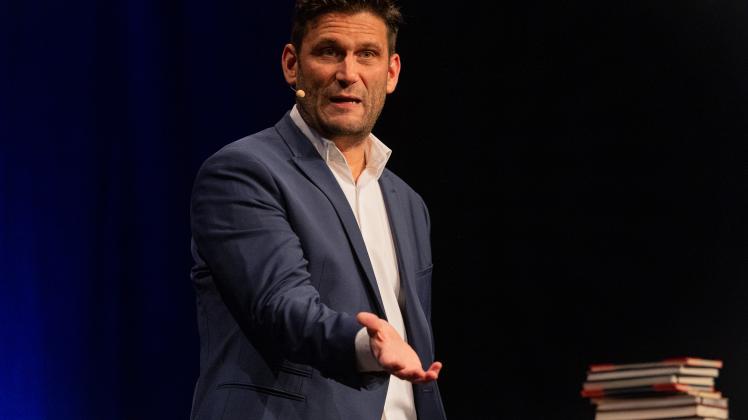 Kabarettist Christian Ehring mit „Stand jetzt“ in Osnabrück-Halle