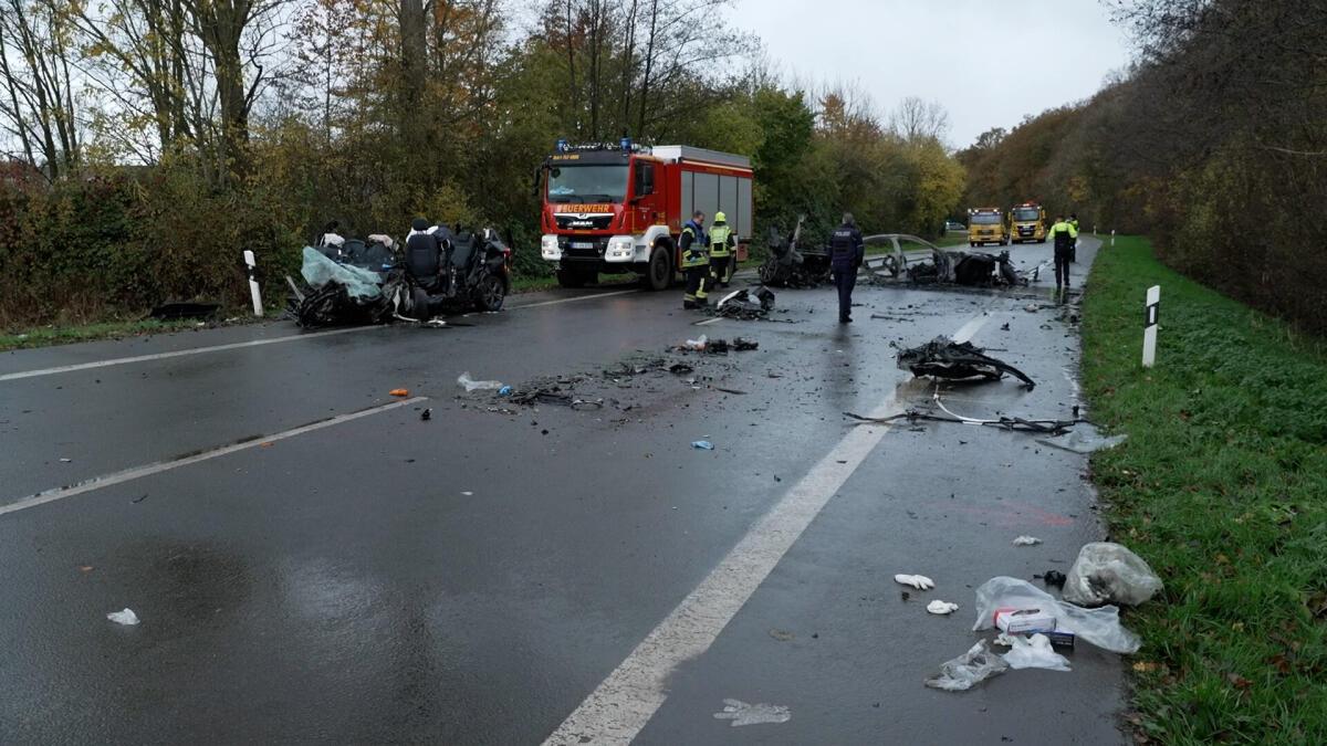 Sechs Tote bei Verkehrsunfall in Ochtrup: Auto geriet in den Gegenverkehr