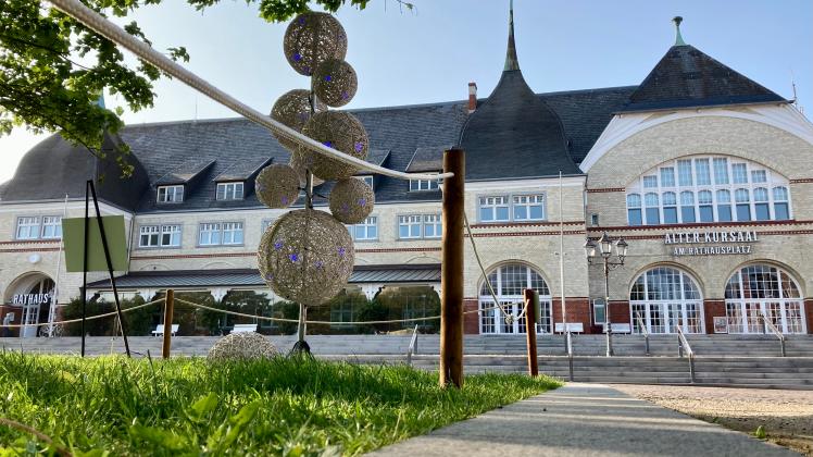 Gegen Punks: Rathauspark Sylt soll im Sommer 2025 bespielt werden