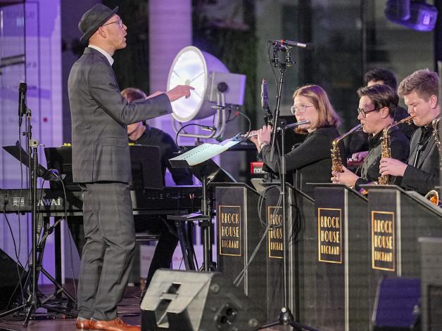 So war der Auftritt der Brockhouse Bigband bei Solarlux in Melle