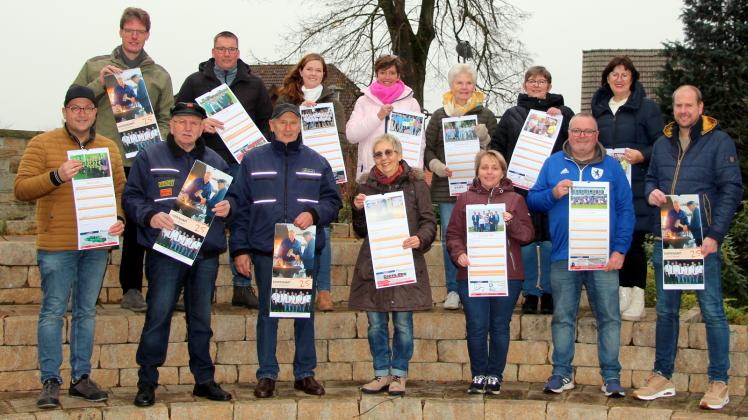 Ehrenamtlich in Merzen: Kolpingsfamilie gibt Kalender 2025 heraus
