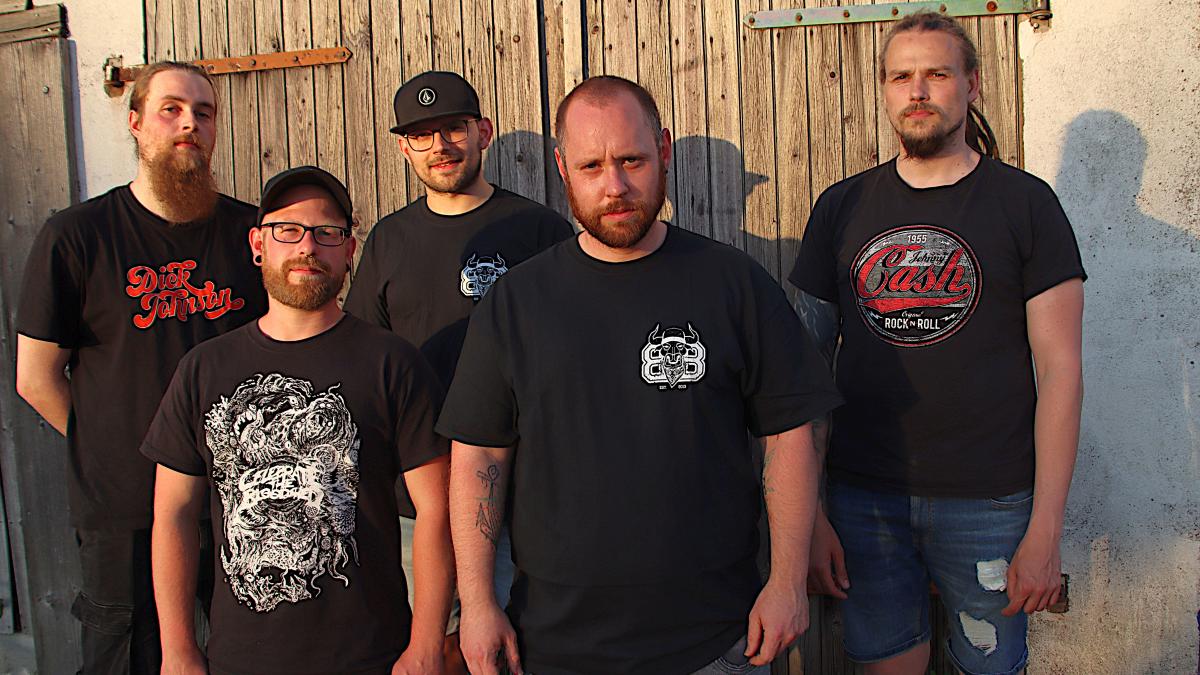 Brazing Bull, Kuyper und Headgear lassen es in Lauschbar krachen