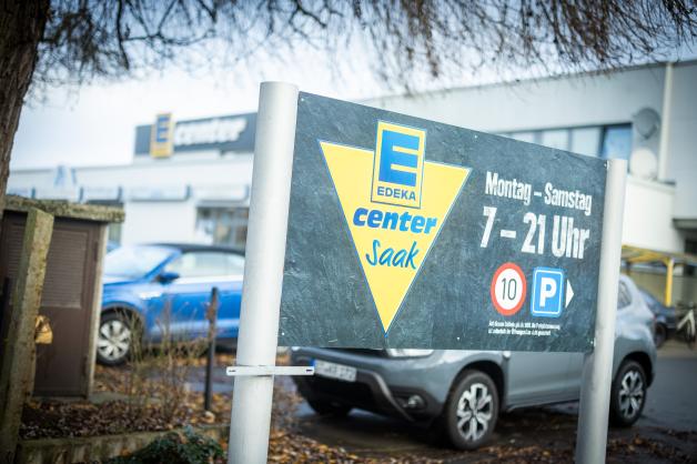 So führt Natalie Saak ihr E-Center in Osnabrück-Eversburg