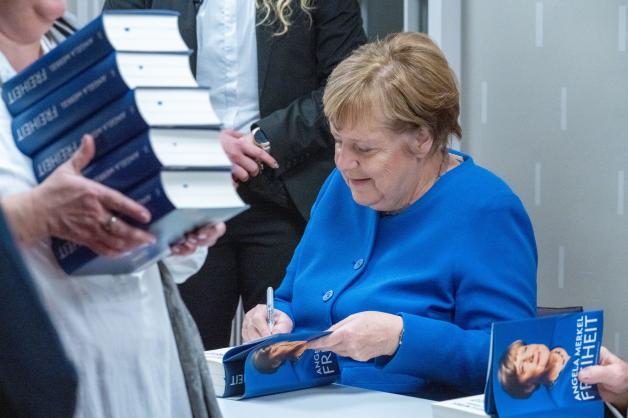 Merkel-Biografie „Freiheit“: Amazon stoppt Bewertungen von Kunden