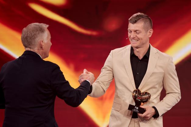 Ein Herz für Kinder 2024: Netz spottet über „knickrige“ Politiker