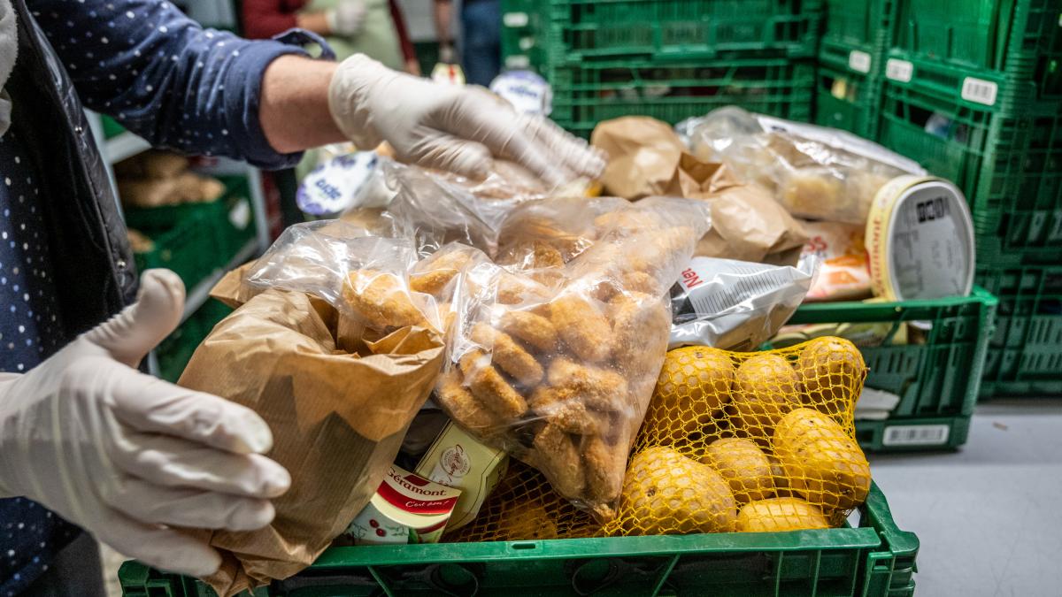 Mehr Armut: Tafeln müssen Lebensmittel-Ausgabe rationieren