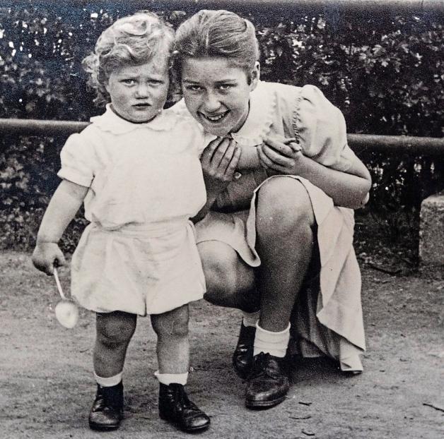 Björn Engholm: Kriege, Familien, politische Kämpfe prägten ihn