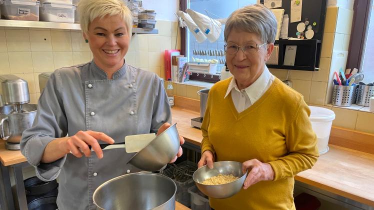 Weihnachten im Weber-Café Eutin: Was Anne Neumann und Oma lieben
