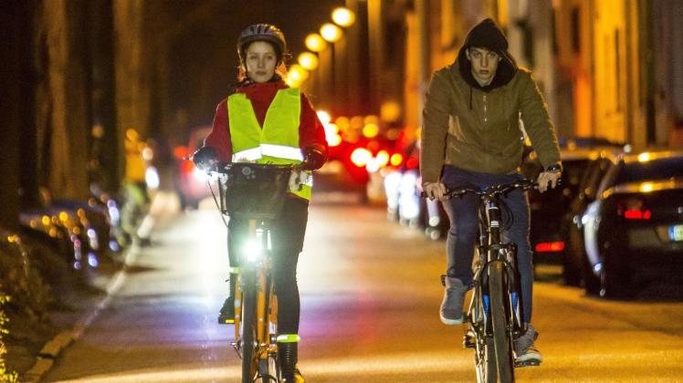 Eckernförde: Sicherheit durch reflektierende Kleidung im Verkehr