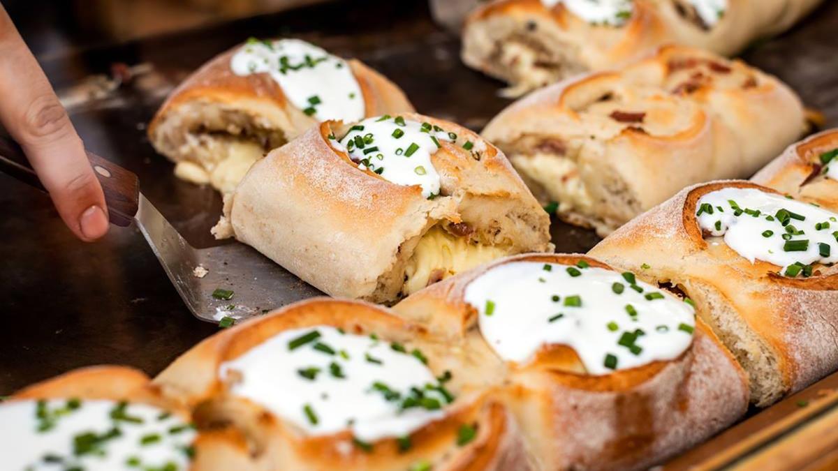 Rezept für Sächsisches Handbrot mit Kraut und Käse