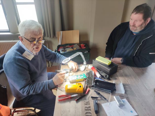 So läuft ein Nachmittag im Repair-Café in Glückstadt ab