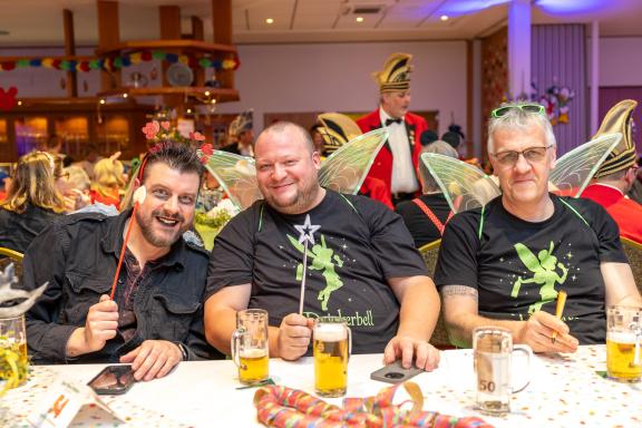 In Bildern: Karnevalsparty der Blau-Weißen Garde Rulle